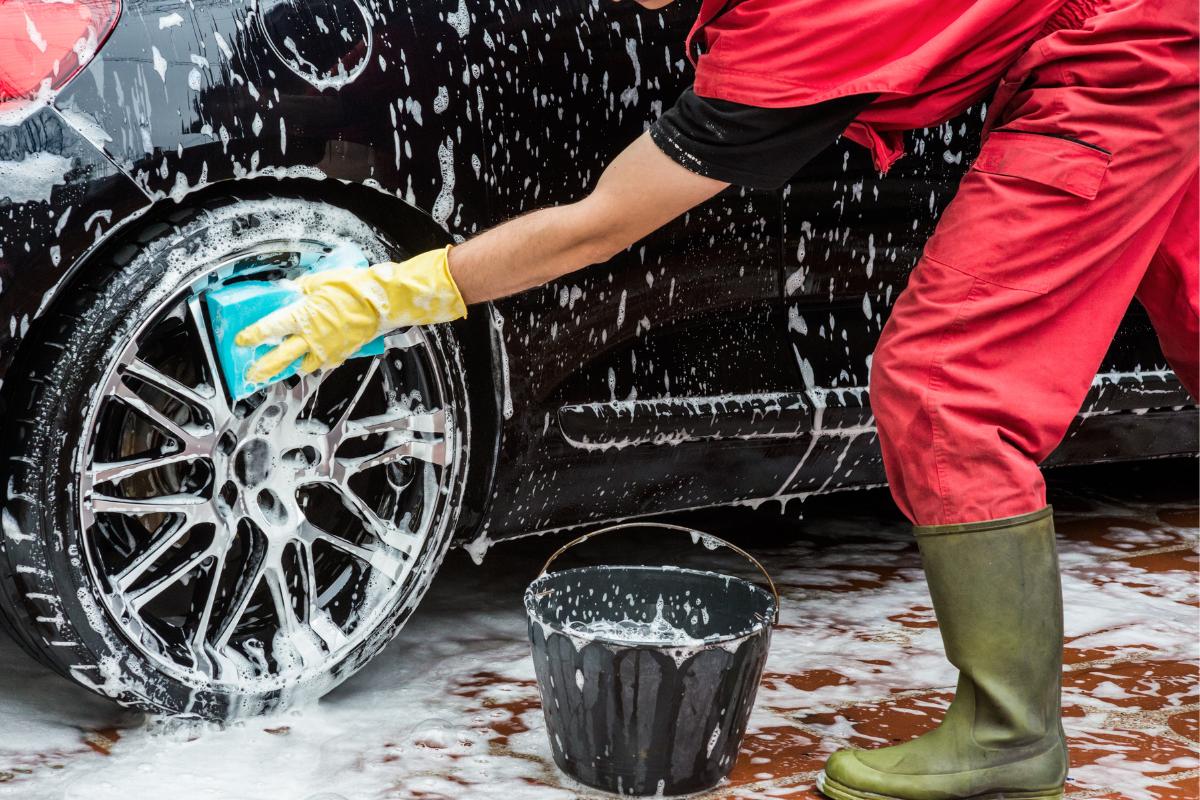 Como montar um lava rápido: confira um guia completo